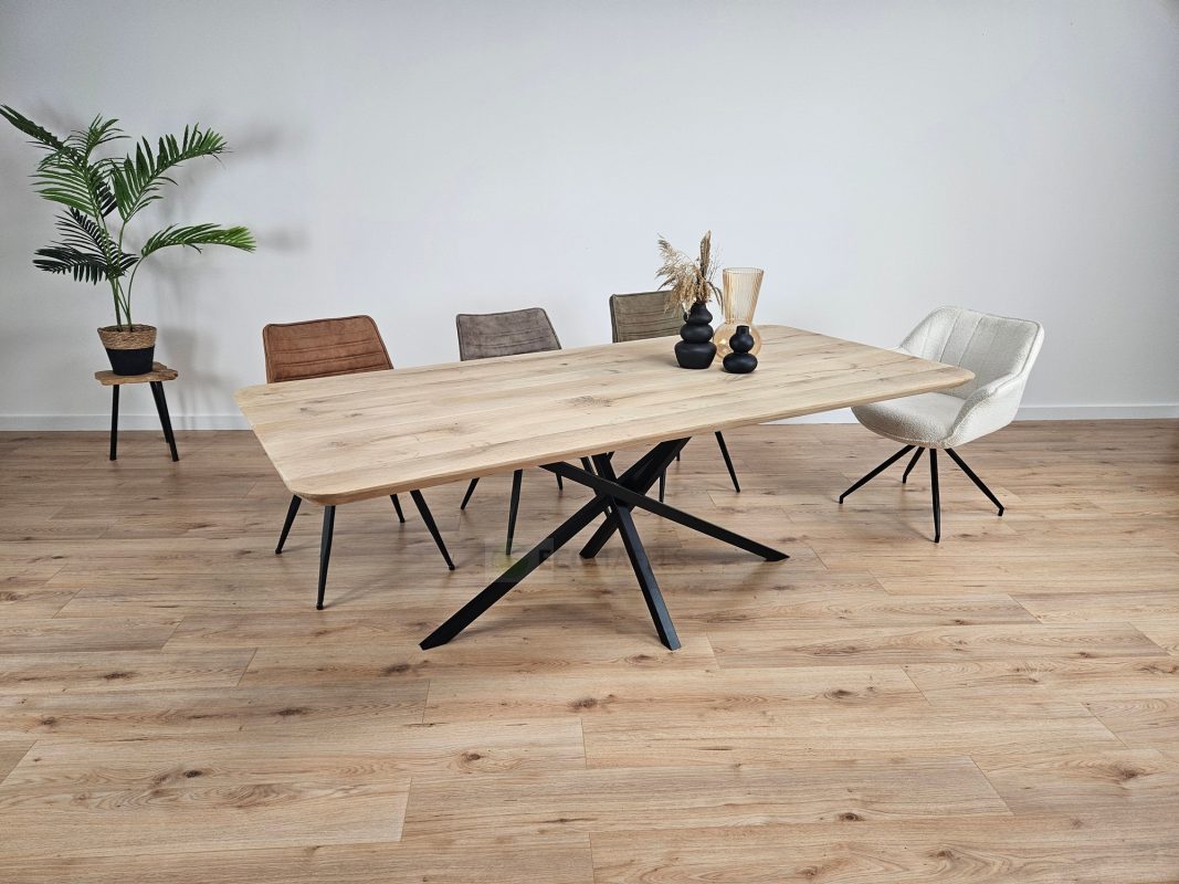 Eiken tafel afgeronde hoeken met Twist-Onderstel K4 - Eco tafels
